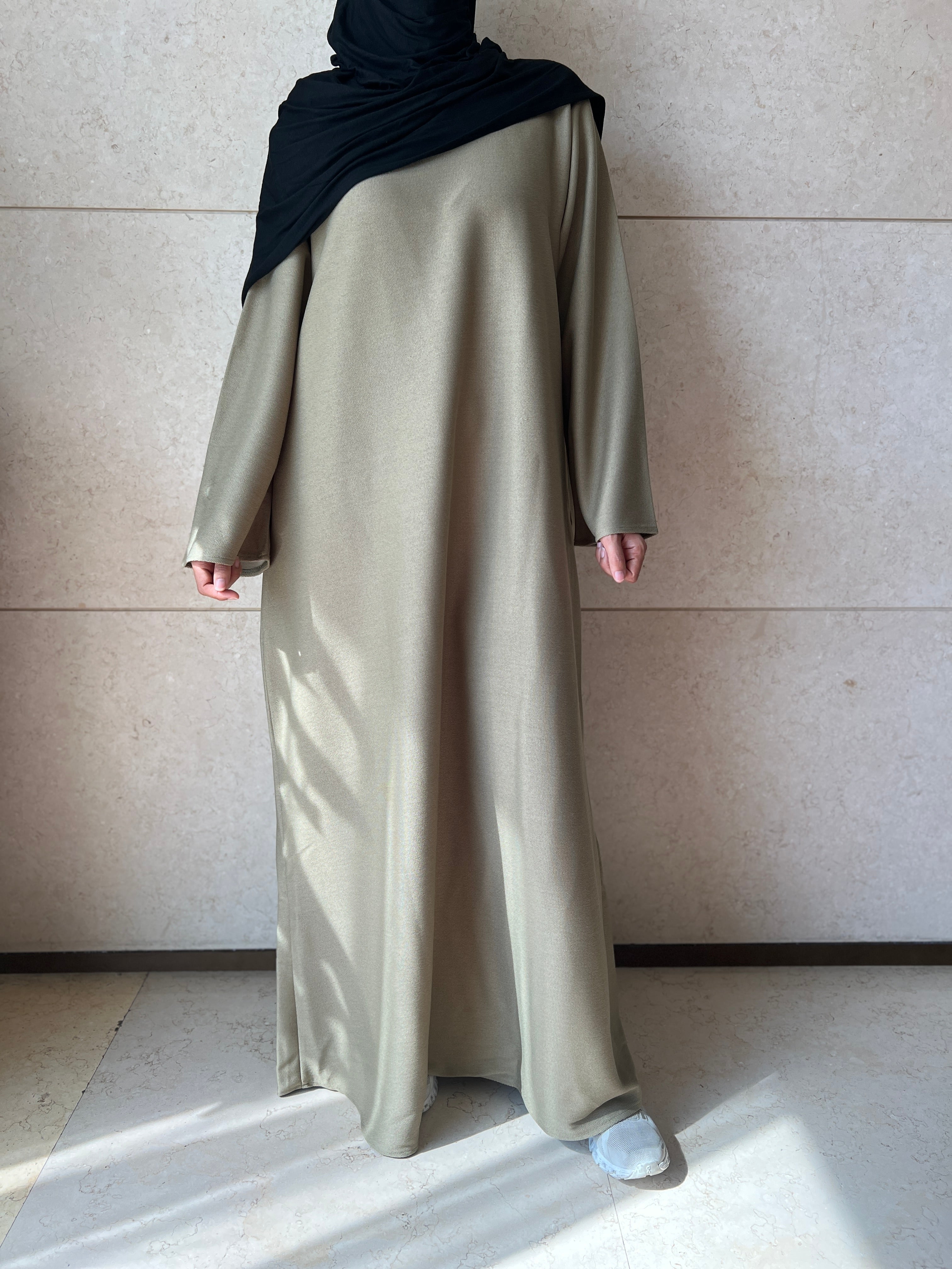 LINA ABAYA – Abayaessentials.com